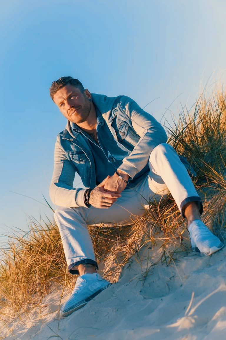 Till Adam im Interview: Mein Leben ist spannender als jede TV-Show - Tuolu